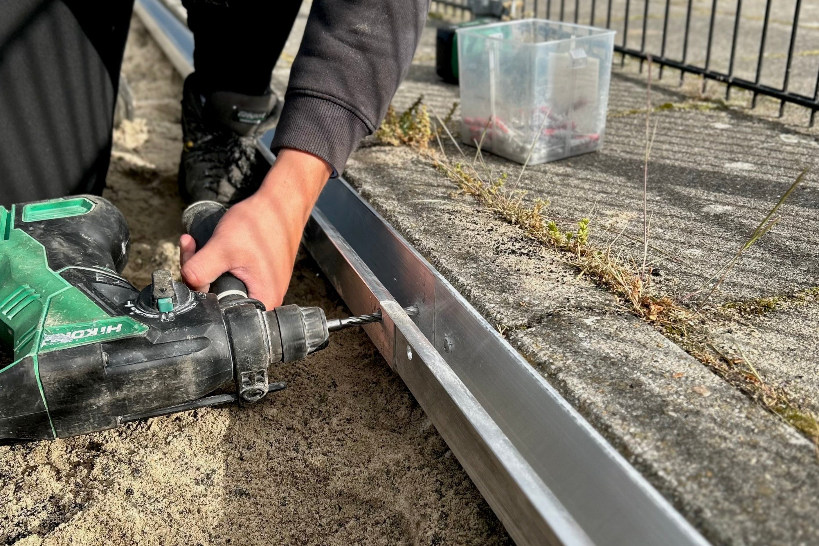 Klemsystemen | Veranker kunstgras stevig in de grond